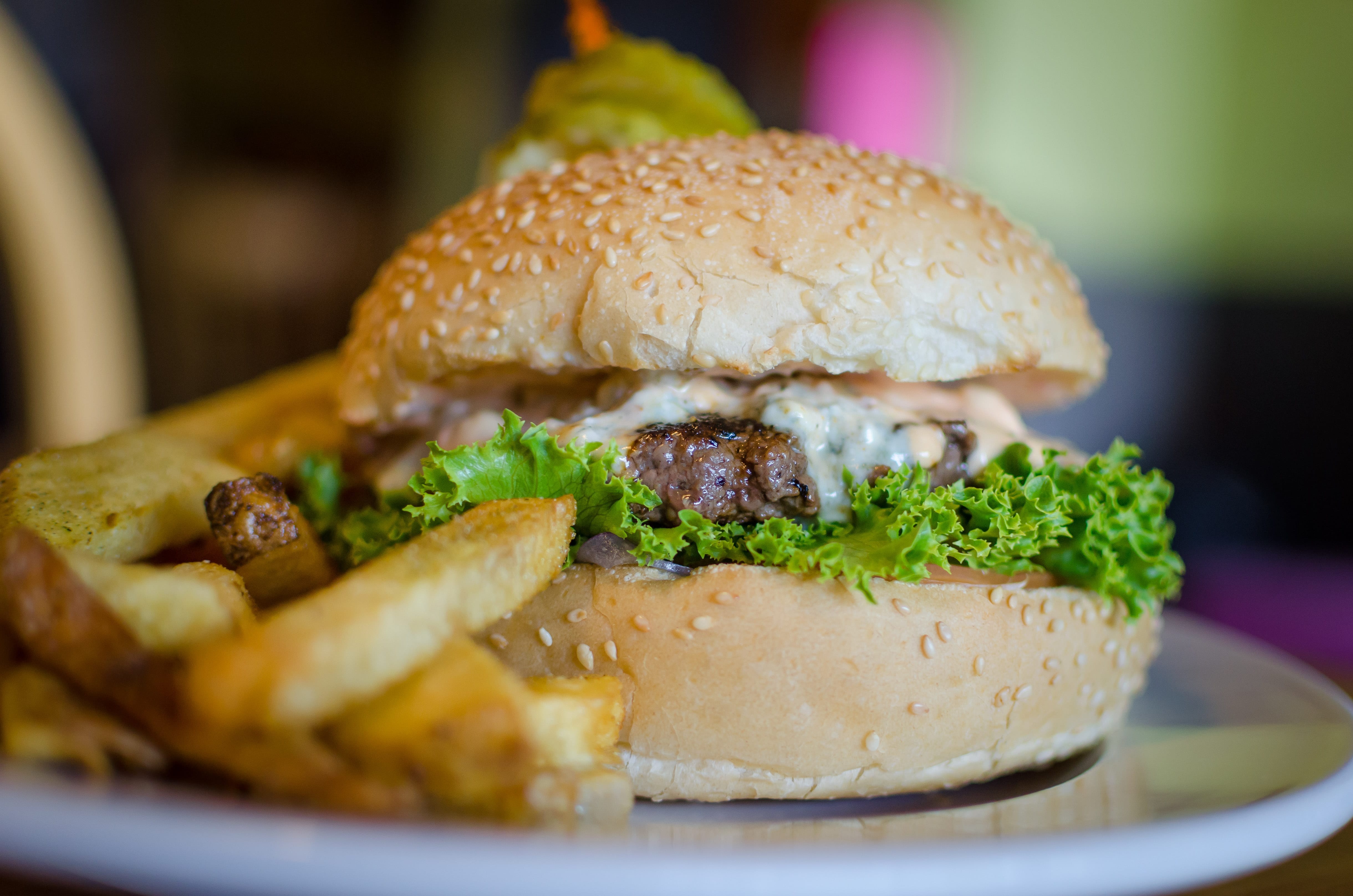 Tasty burgers around Victoria YOU HAVE TO TRY!