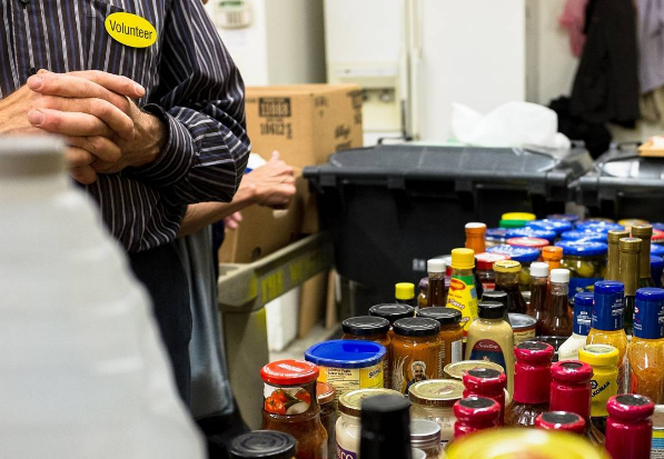 Here's how Victorians can give back to the community this holiday season