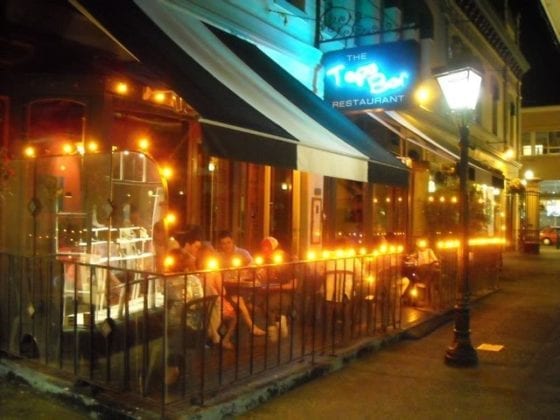 10 Happy Hours in Victoria You Can’t Miss!