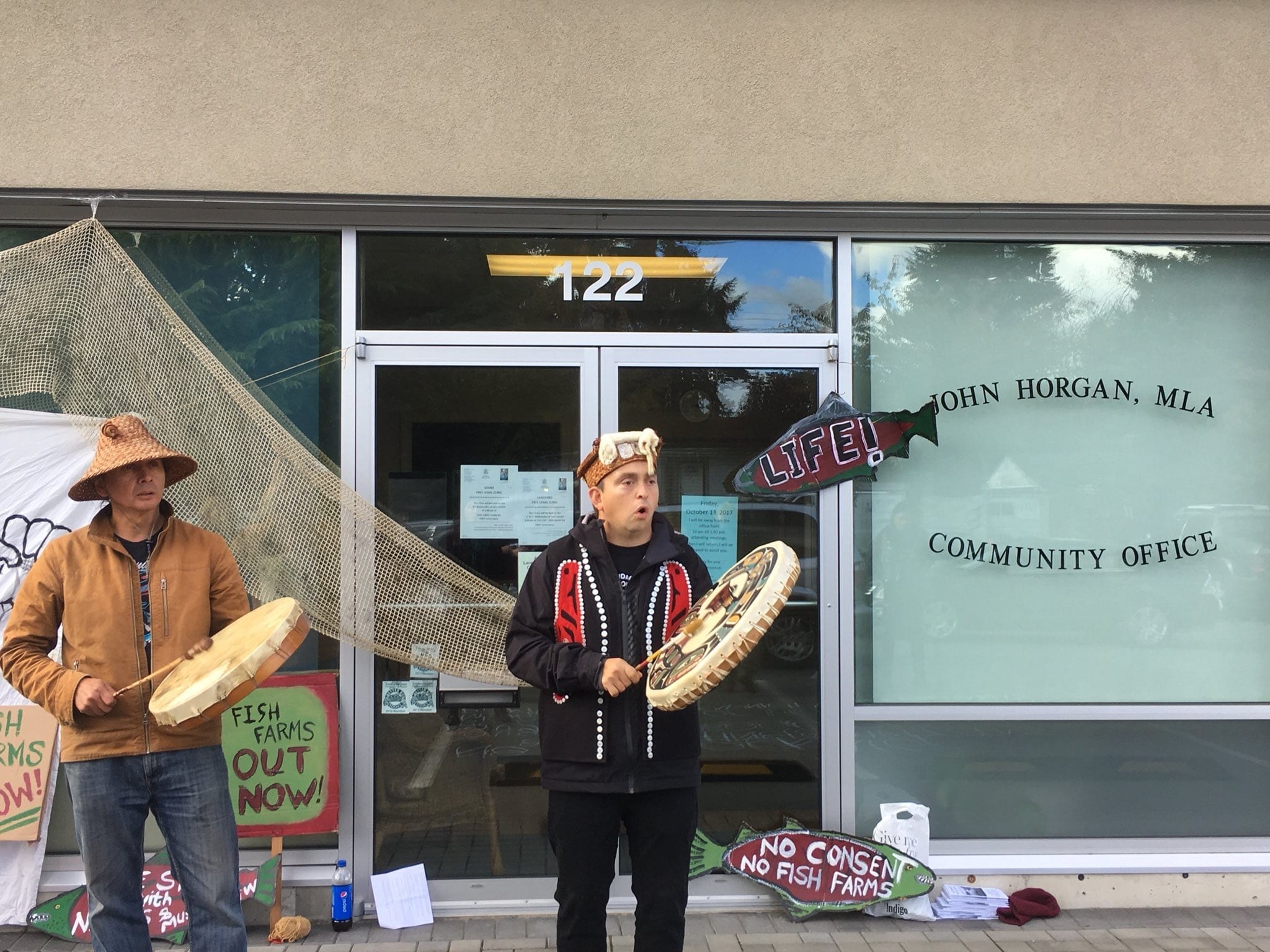 First Nations fish-farm protesters demonstrate outside Premier John ...