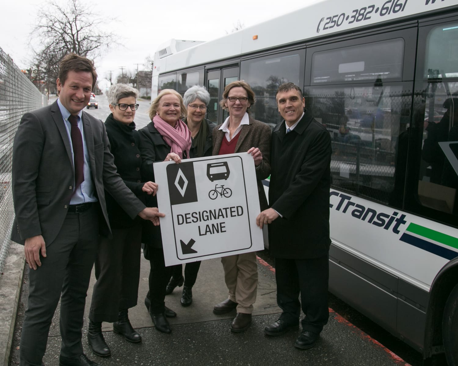 Construction of priority bus lane expansion along Douglas Street begins ...