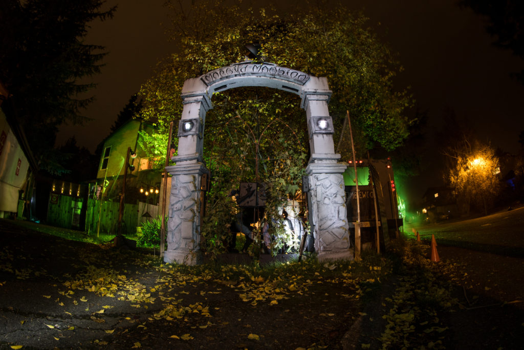 This FREE Bates Motel-inspired haunted house in Saanich is a Halloween ...