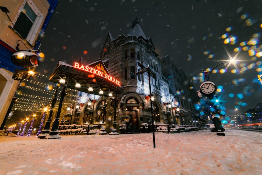 18 holiday markets in and around Victoria for all of your shopping needs
