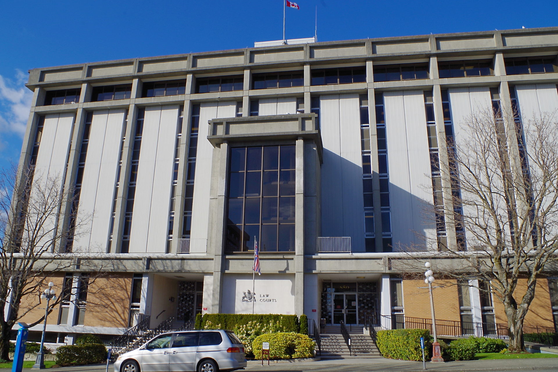 VicPD on scene of ongoing incident at Victoria Courthouse