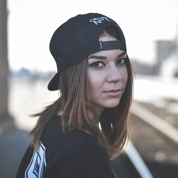 Victoria Buzz