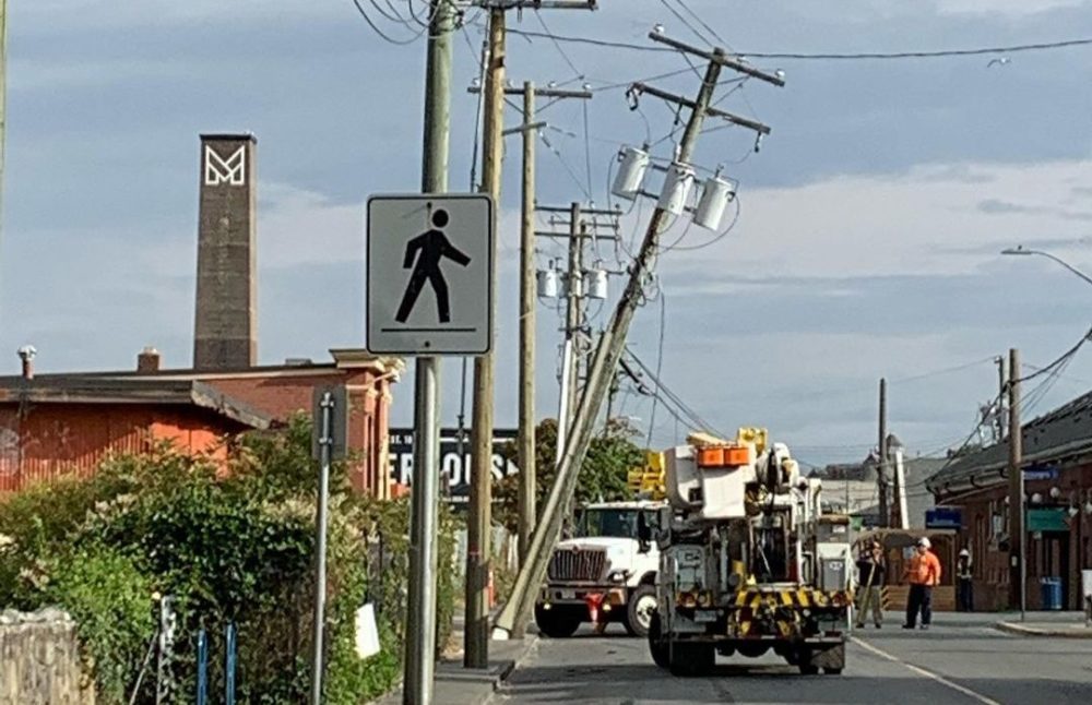 Over 500 BC Hydro Customers were out of power Downtown Victoria this ...