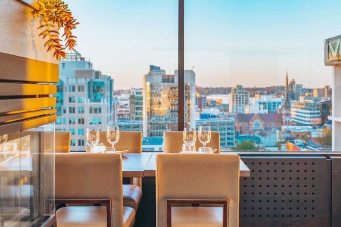 10 restaurants with breathtaking views in and around Victoria