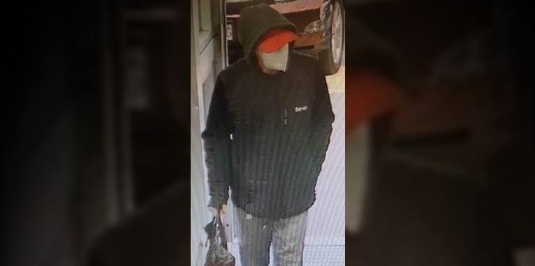 VicPD on lookout for screwdriver stabbing suspect