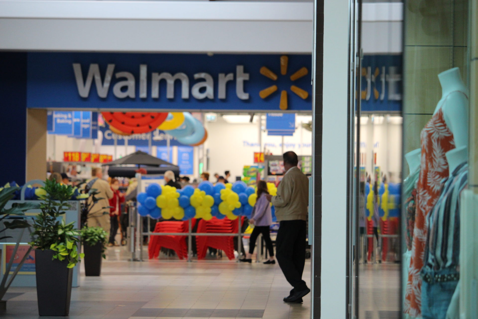 Here's a look inside the new Walmart now open at Hillside Centre (PHOTOS)