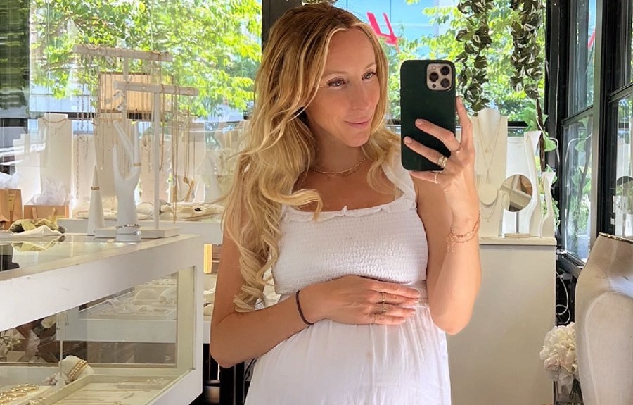 GoFundMe set up for family of Saanich entrepreneur who died suddenly with baby