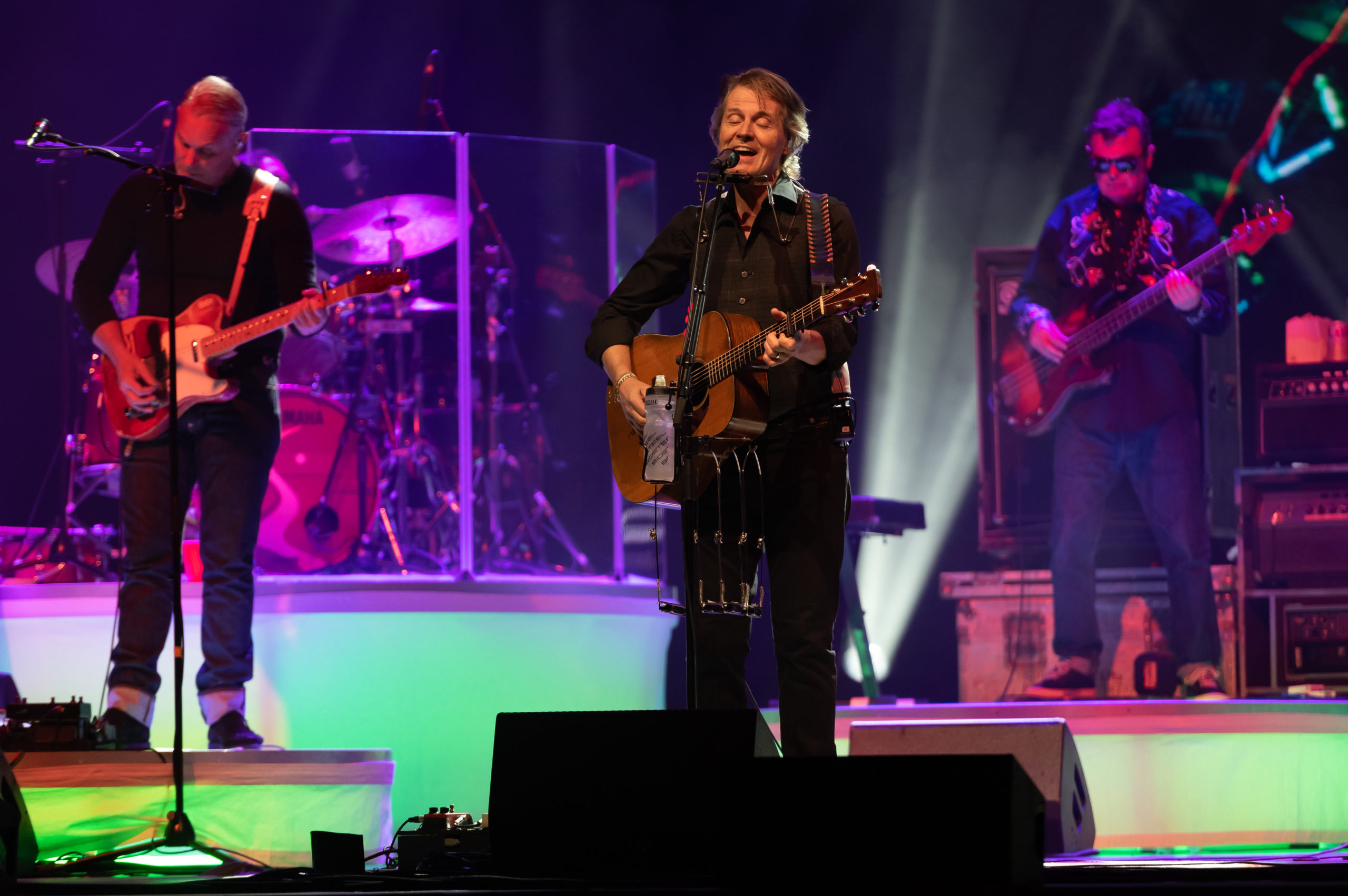 6 photos from last night's Blue Rodeo concert at the Save-On-Foods ...