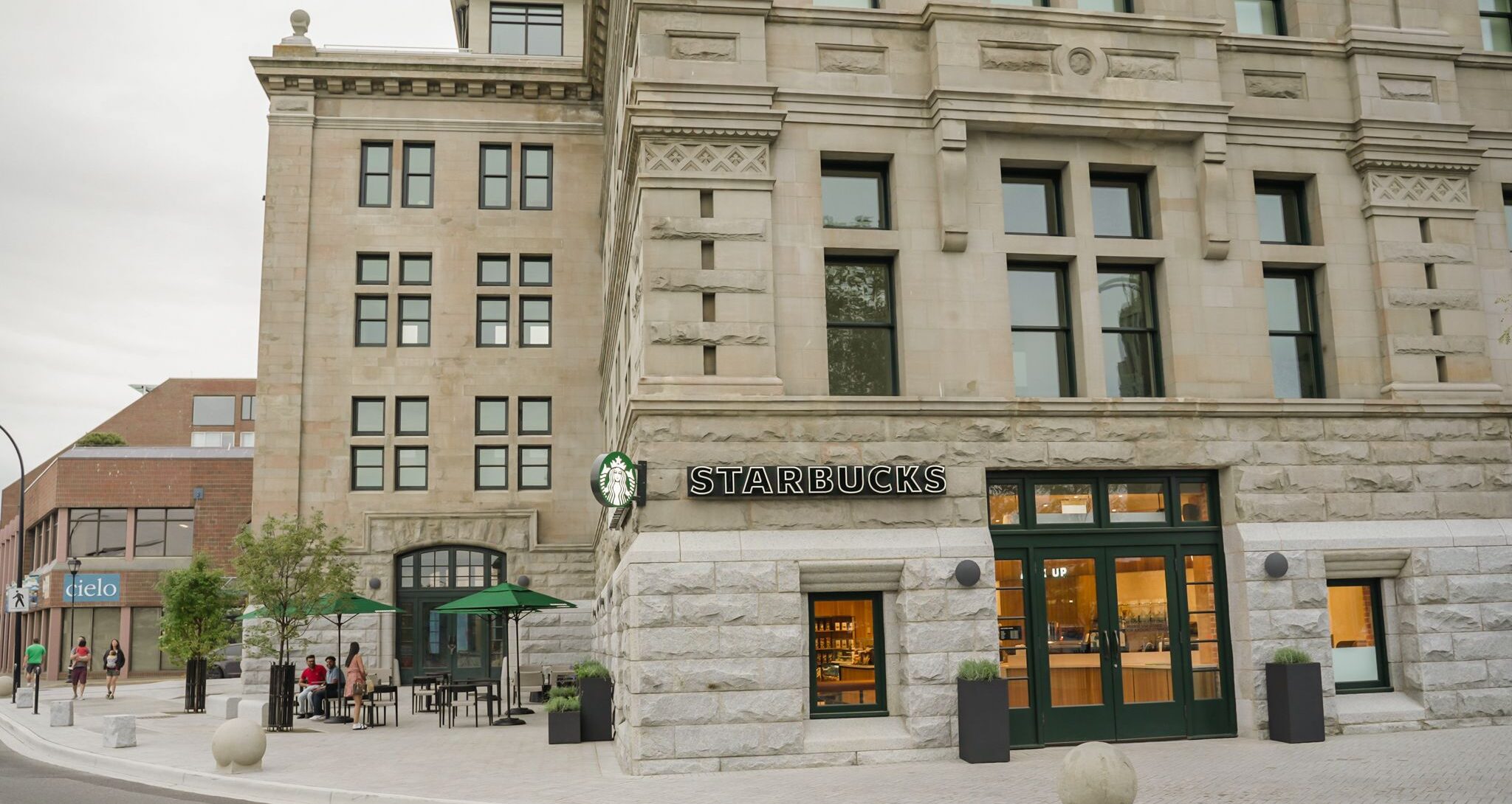 Starbucks names Victoria shop as one of its most romantic locations in ...