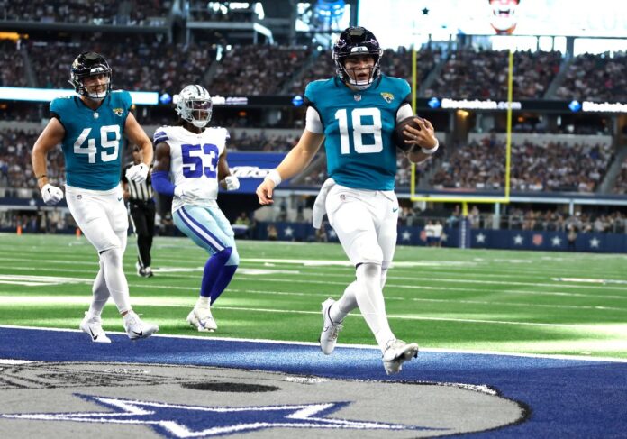 Victoria-native and quarterback Nathan Rourke signed by NFL team