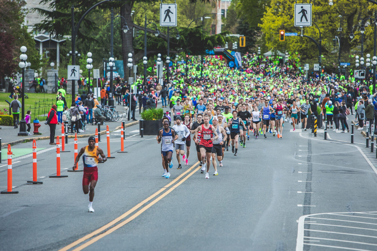12 photos from this year’s TC10K in downtown Victoria on Sunday